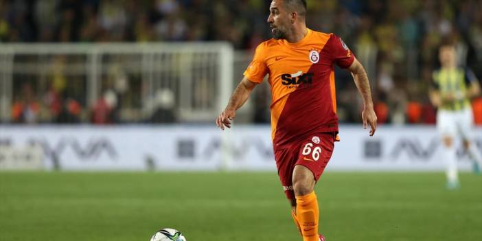 Arda Turan futbolu bıraktı!
